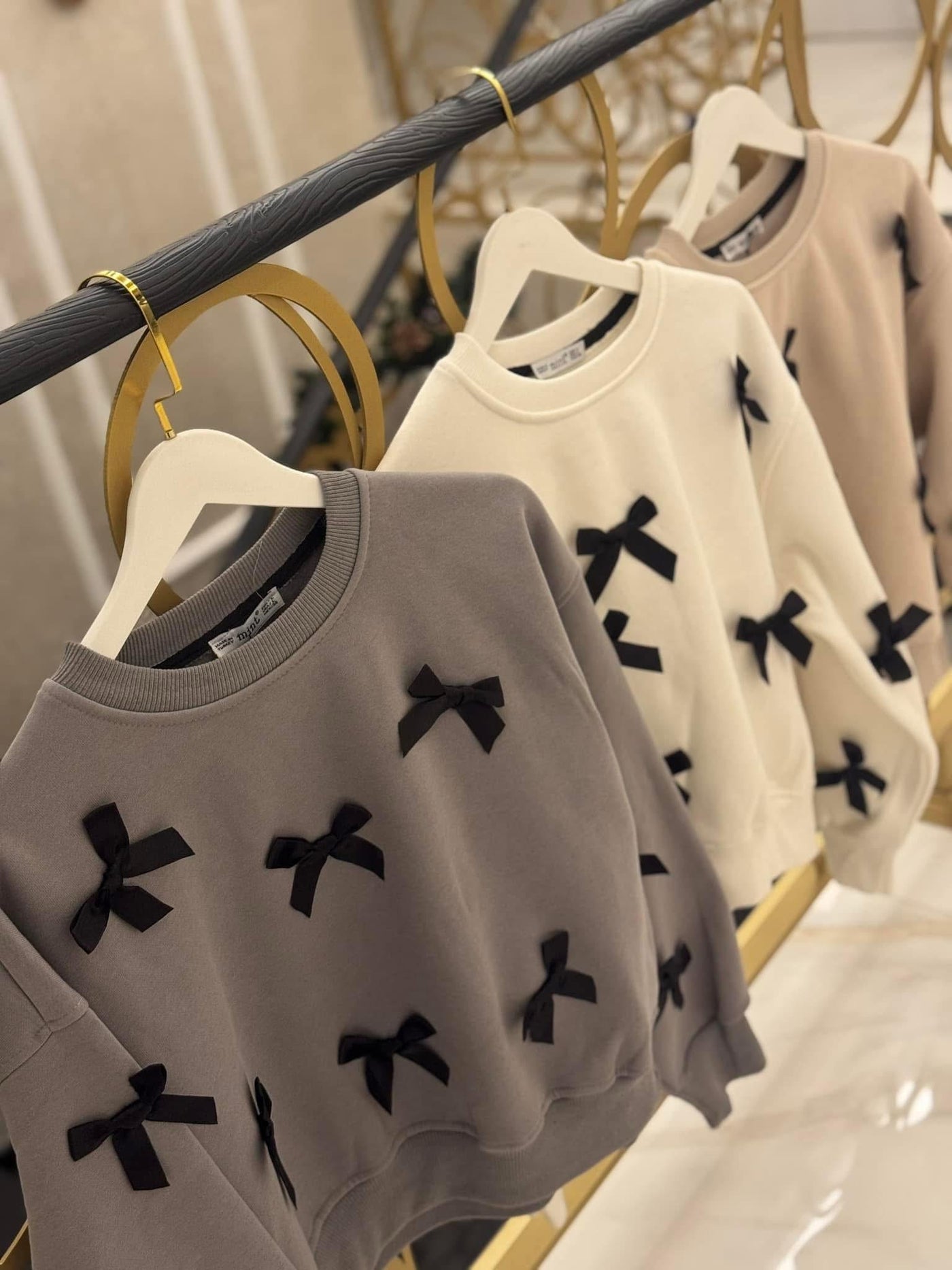 Онлайн магазин за дамски и мъжки дрехи, обувки и аксесоари – DECOCO.EU